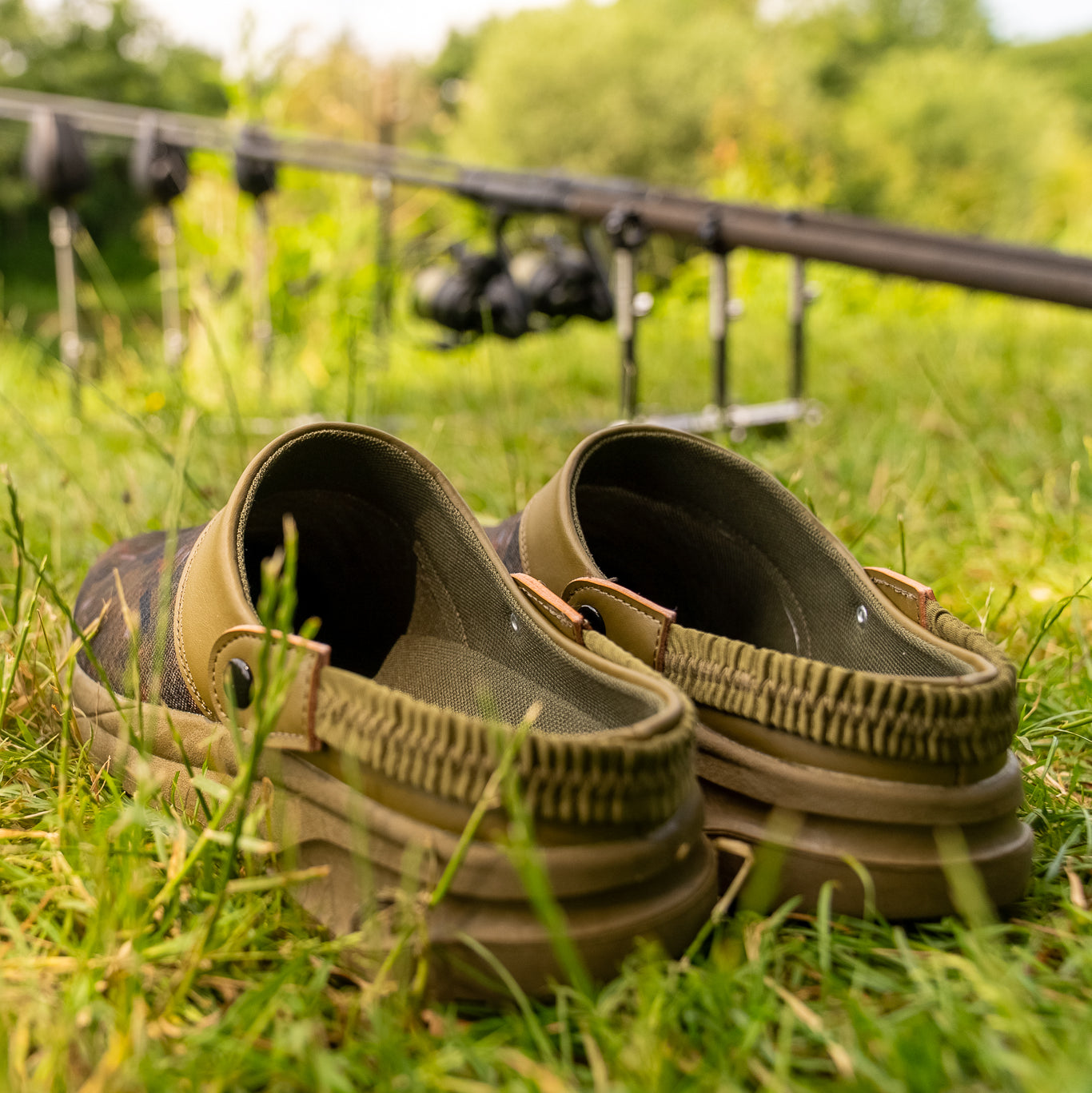 PB Summer Slippers – ONE MORE CAST